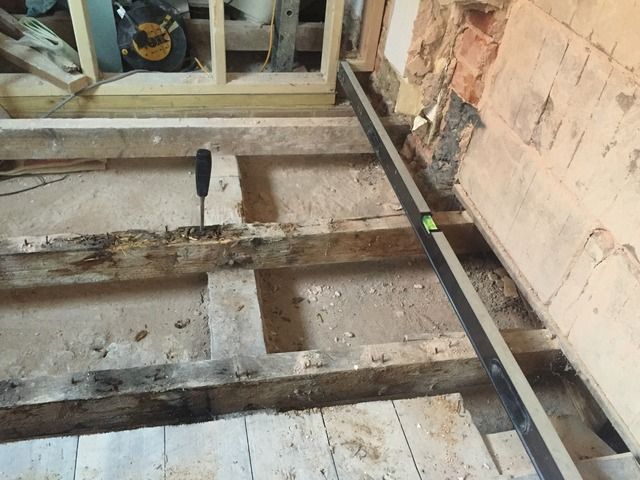 Need to replace a couple of joists... | DIYnot Forums